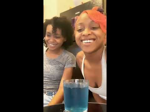 TipsyToesAtlanta and QueenVeinyFeet Eat And Talk about Tickling
