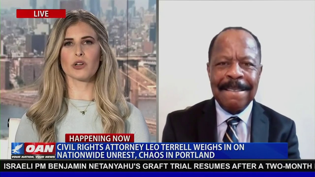 Civil rights attorney Leo Terrell on chaos brewing in Portland - YouTube