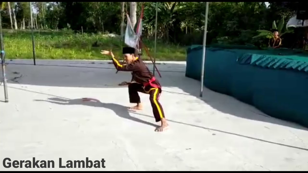 KUNTAU moment of action The weapon is Gerpu Due. Cultural heritage of ...