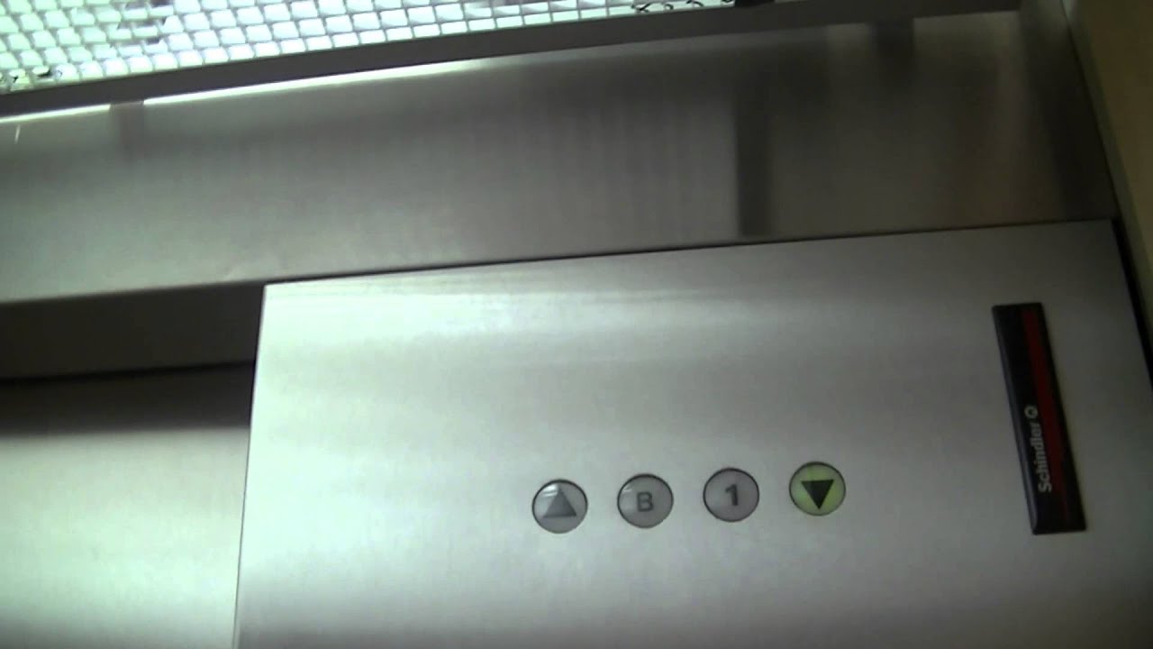 Schindler RT Hydraulic Elevator at Sears & Roebuck The Shops at Nanuet ...