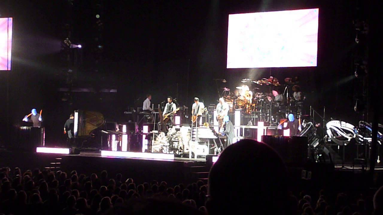 Blue Man Group 12.11.2008 Hamburg Colorline Arena (3) - YouTube