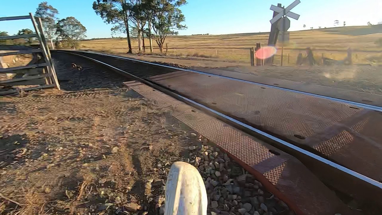 1980s 2 stroke 80cc Ralphland train track loop - YouTube