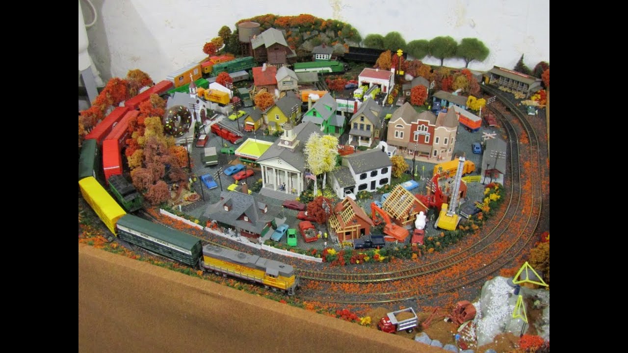 Ephrata Valley RR Layout Tour - my HO-Scale 4'x4' autumn pike - YouTube