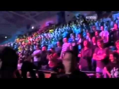 Shook Boxer fakes knock out and throws fight - YouTube