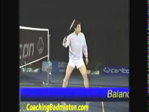 Badminton: Posture - YouTube