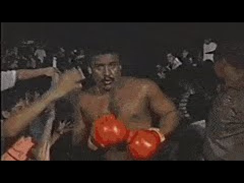 Momento Memorable WWC: El Invader #1 vs Leo Burke w/ Hector "Macho ...