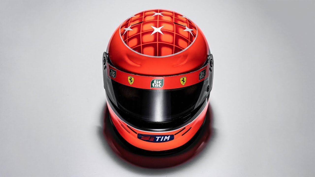 Teaser Schumi Ferrari Helm 2000 in 1/2 - YouTube