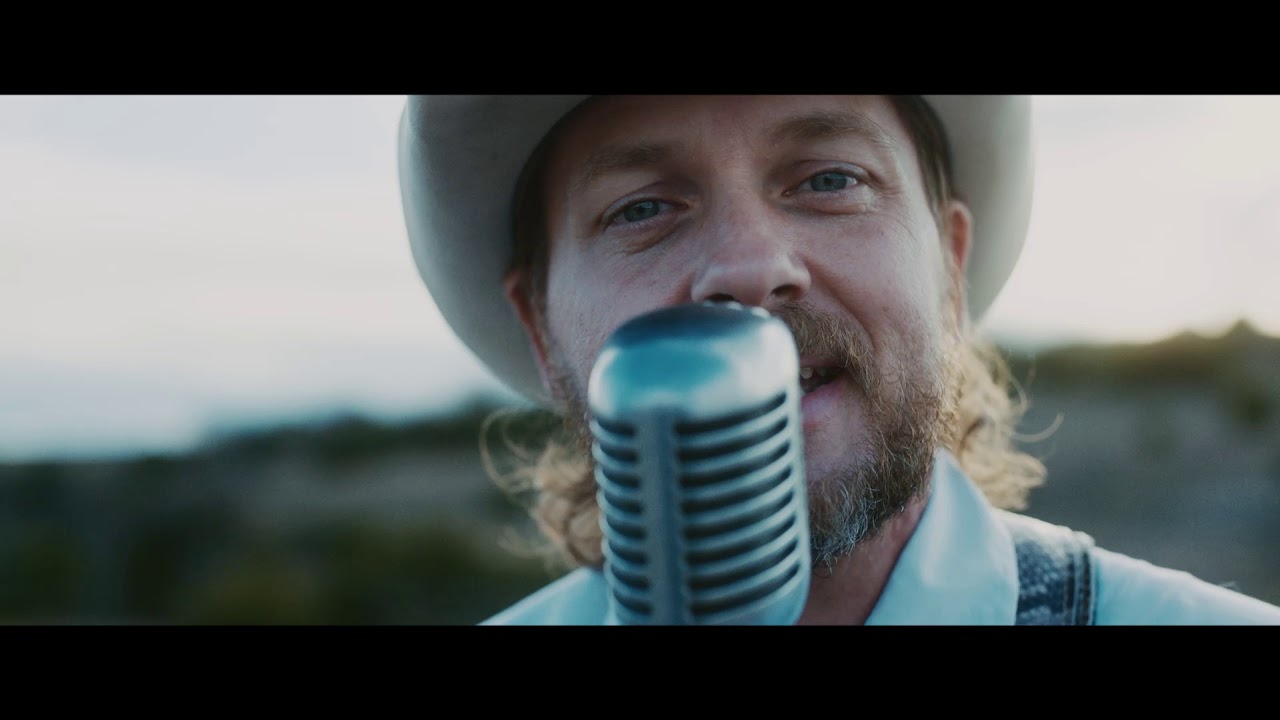 "Pickin' Sides" - By Brad Russell Band - Official Music Video - YouTube