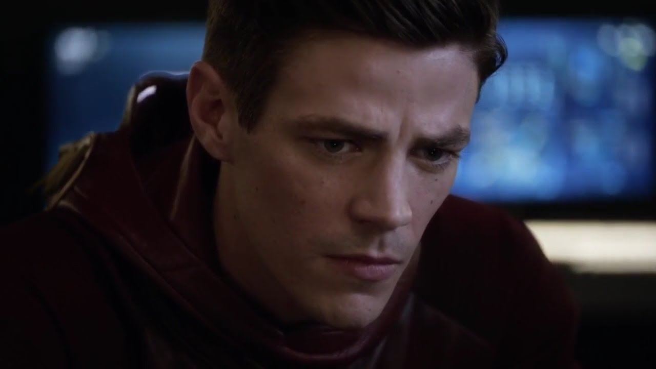 The Flash (3x08) Barry Allen Hears Future Barry Allen Message From 2056 ...