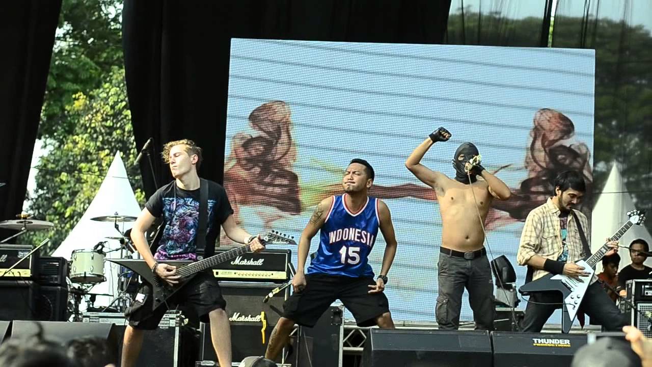 Down For Life - Raining blood (slayer band) at haiday 2015 - YouTube