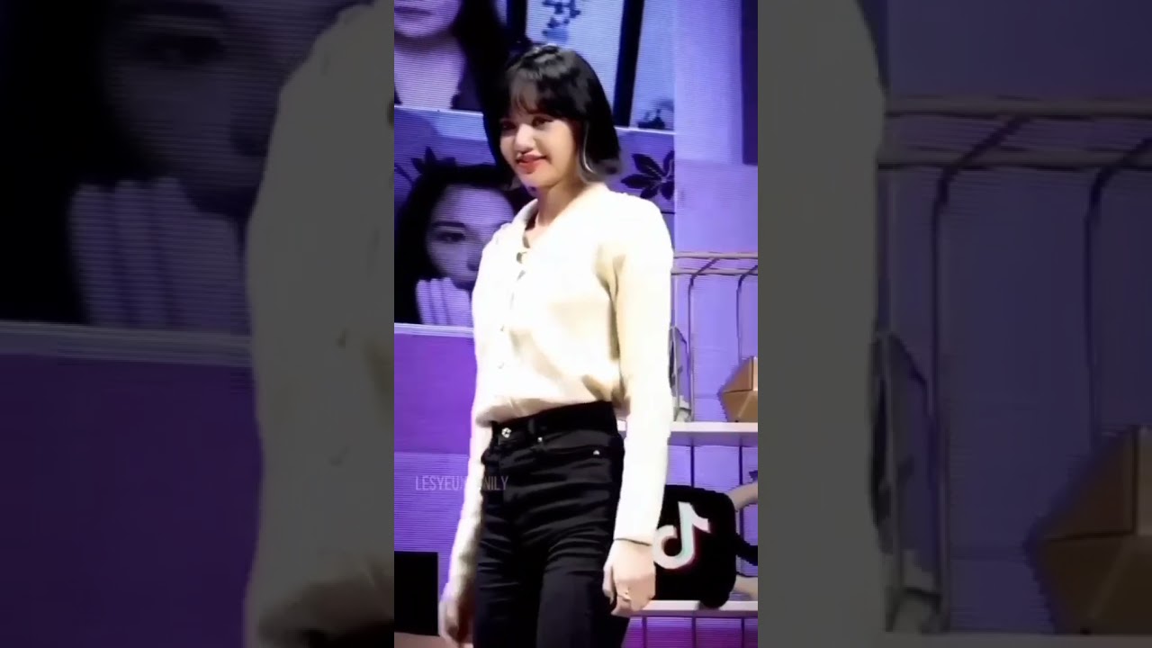 Sexy sexy 💕💕💕💕😍😍😍😍😍 #Lisa #lisass #blackpink - YouTube