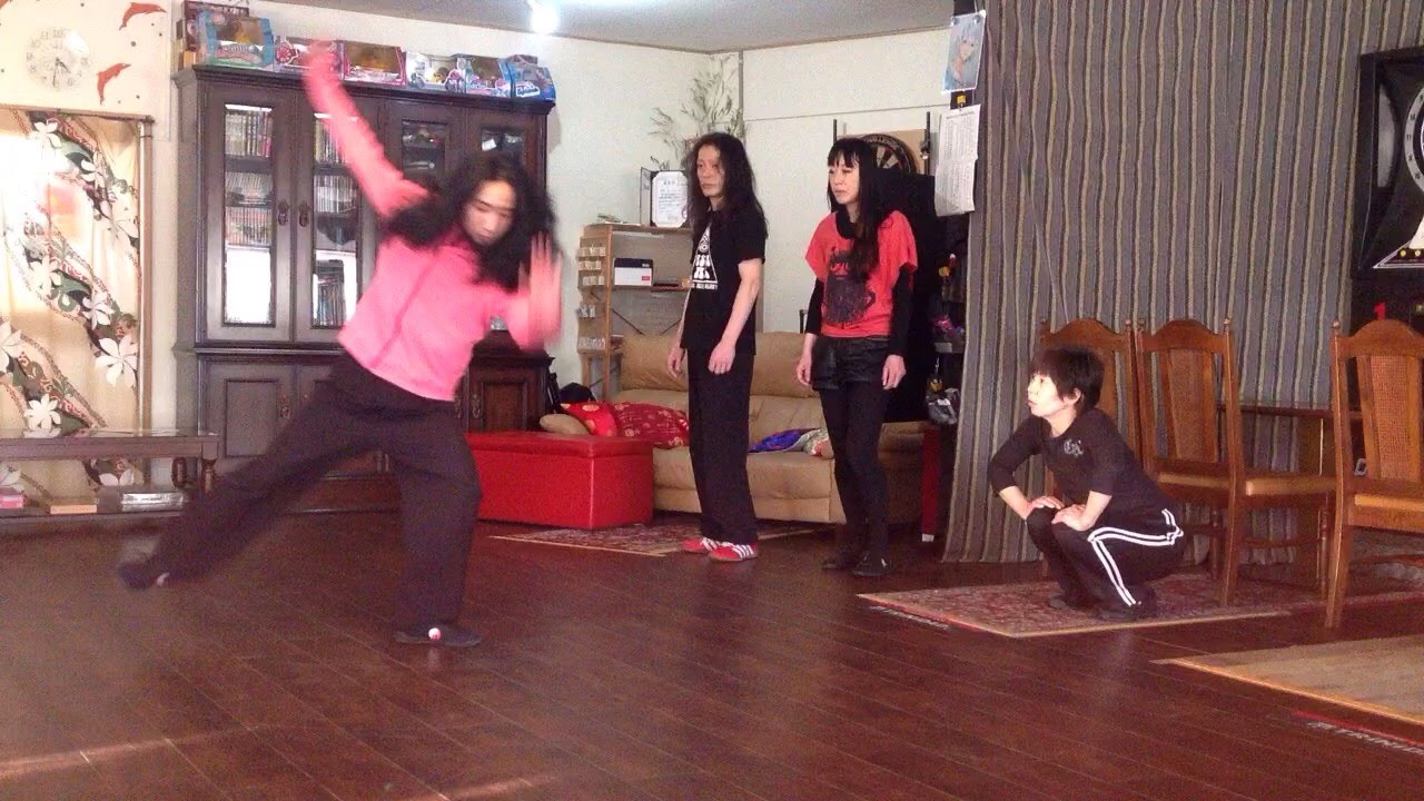 旋風脚 - Cyclone Kick - 木石南「カンフー教室(Kung-fu Lesson)」@花唐草 - YouTube