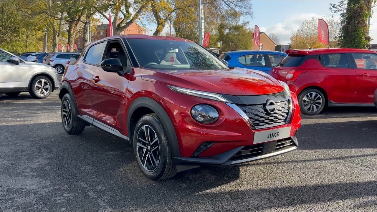 Nissan Juke | 1.6 N-Connecta Auto | Fuji Sunset Red - YouTube