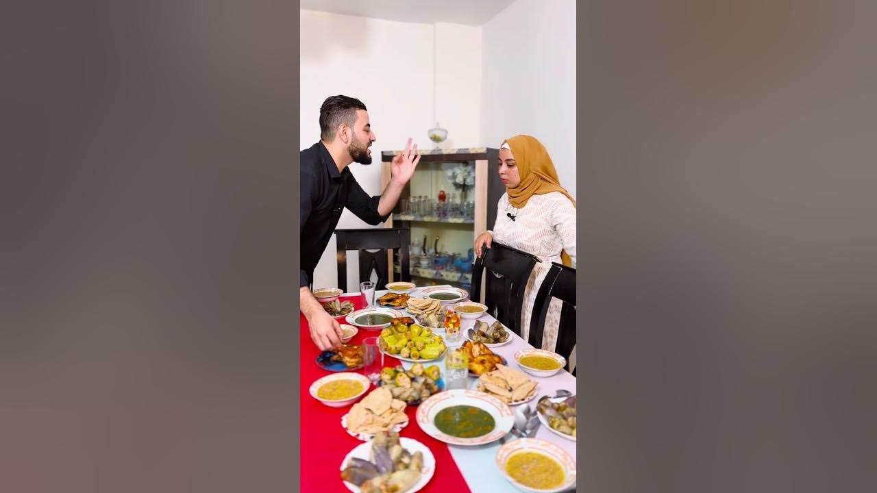 شالت الاكل من قدام عامل النظافه واحرجت جوزها قدام اخوها ومراته Youtube