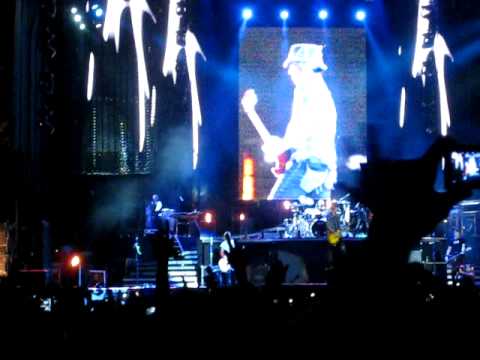 GNR - Live and Let die - 2010 @SP/Brazil (good audio quality) - YouTube