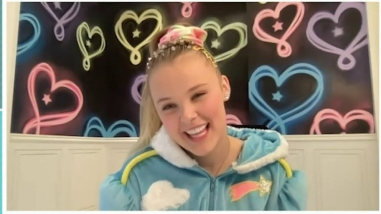 Pop sensation JoJo Siwa chats new film, tour, and of course, the ...