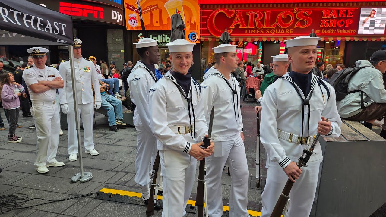⚓️ Fleet Week NYC Times Square ⚓️ US Navy Ceremonial Guard 🛳 Intrepid ...