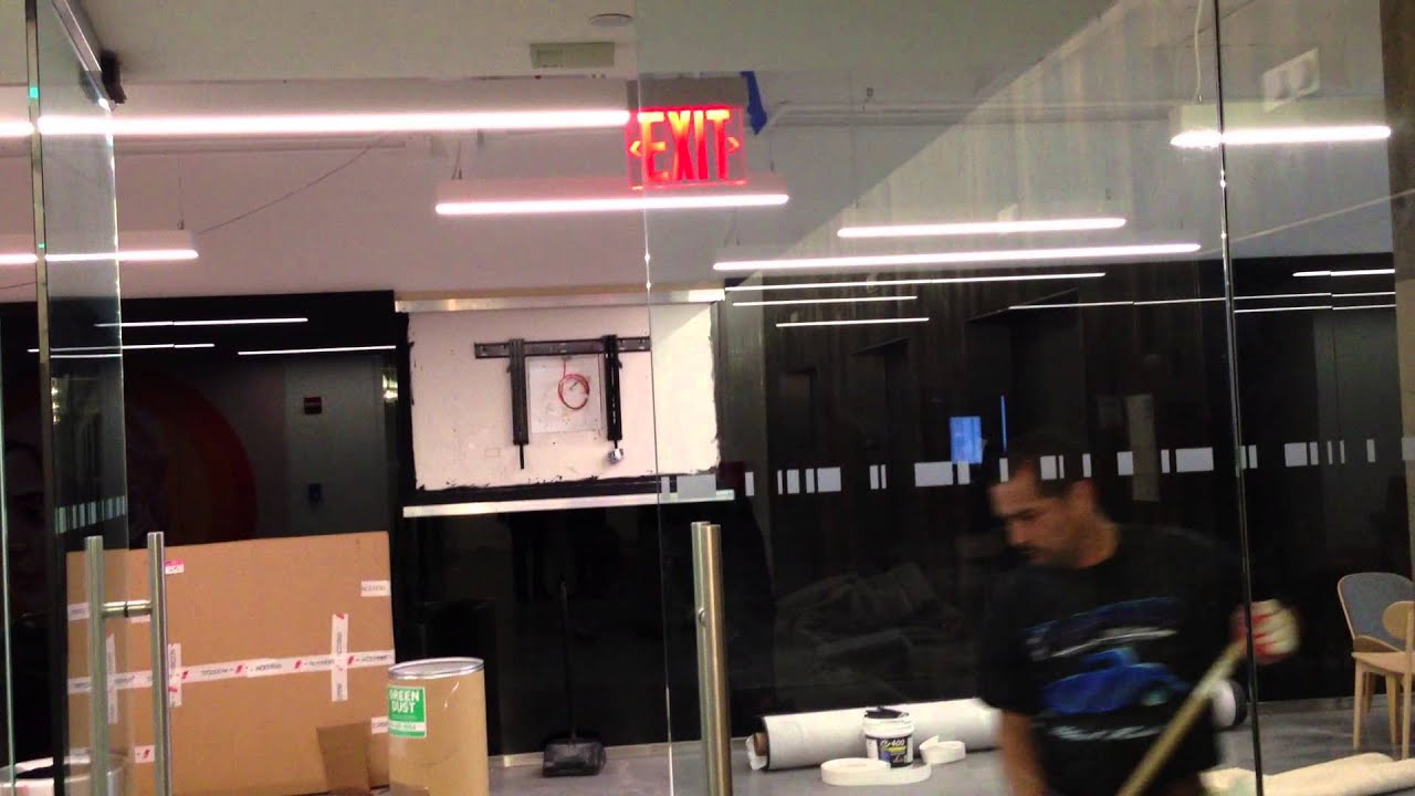 Tour of new Y&R New York office with worldwide CD Tony Granger - YouTube