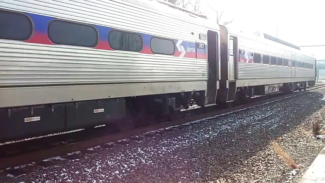 Septa Silverliner IV and V meet - YouTube