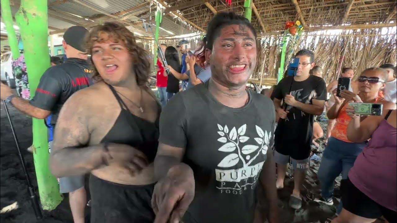 DOS CHICAS CON BATERÍA SE PELEAN POR UN SUSCRIPTOR - YouTube