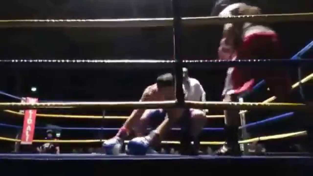 Fastest KO, boxer gets KO'd in 2 seconds - YouTube