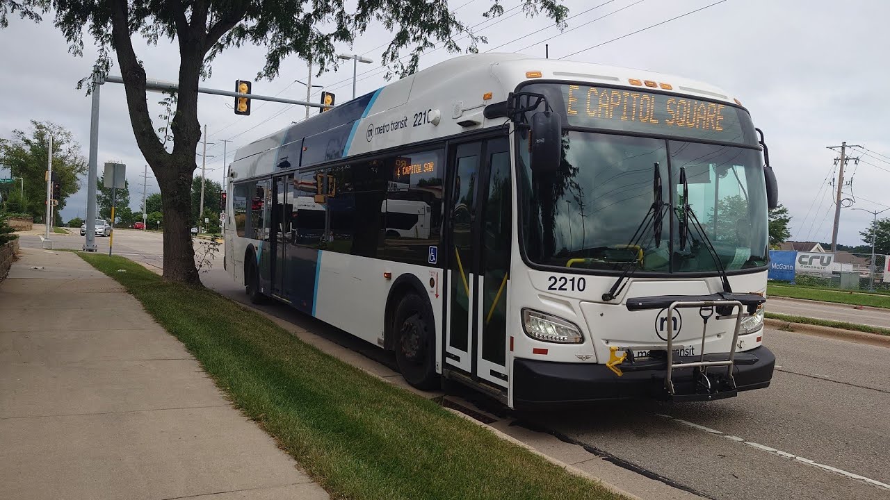 Ride On Madison Metro Transit 2022 New Flyer XD40 2210 On Route E to ...