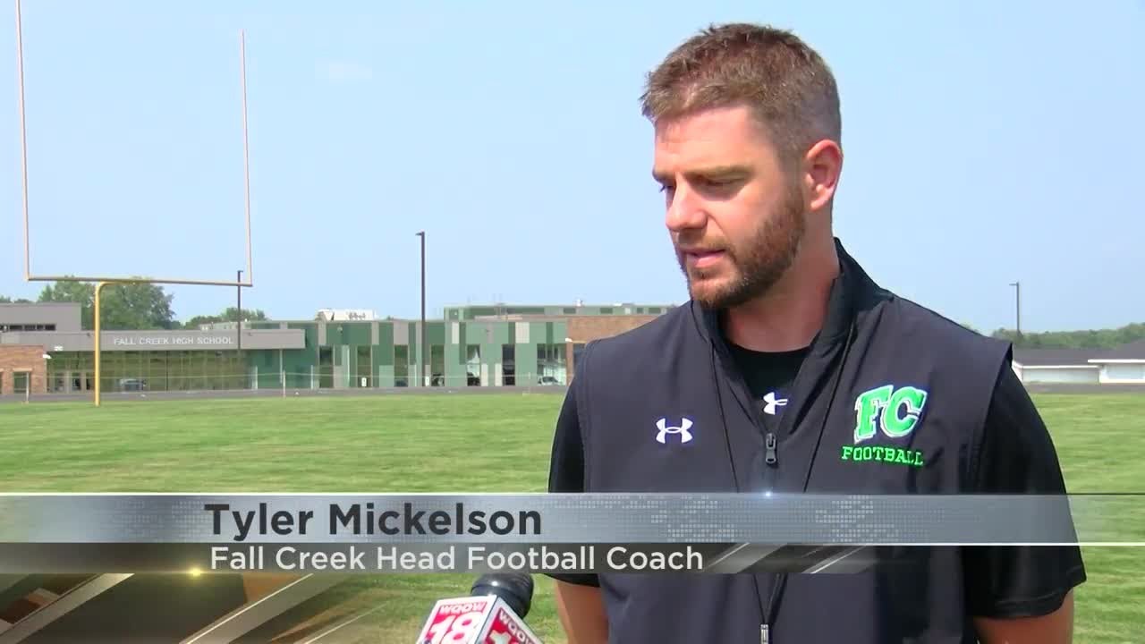 Fall Creek Football Gaining Confidence - YouTube