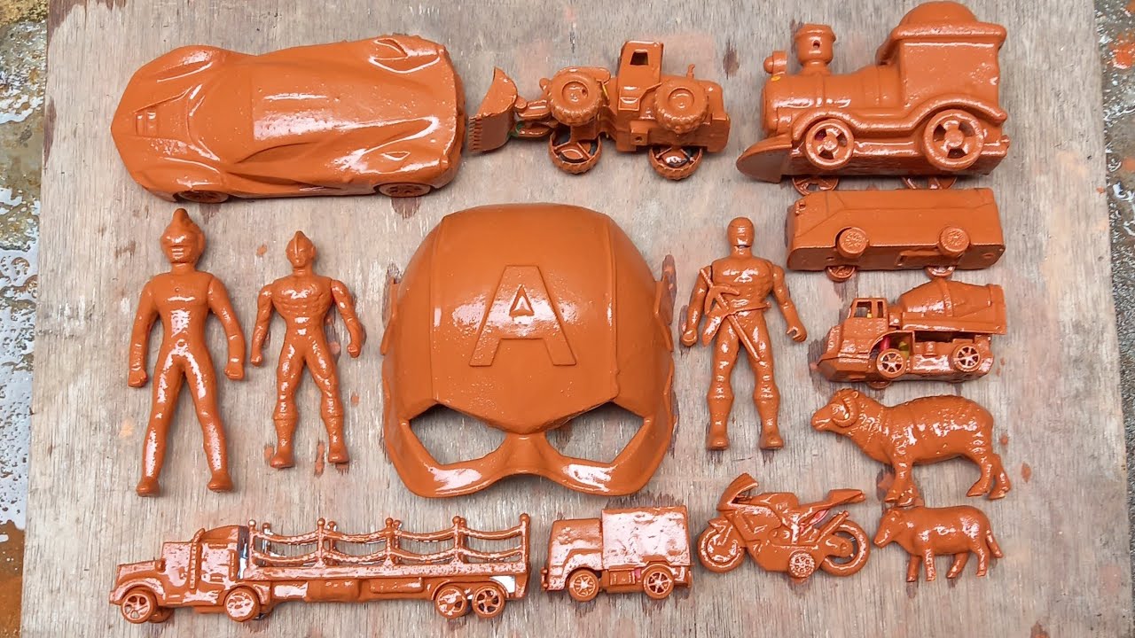 membersihkan mainan,mobil mobilan,topeng,ultramen,power ranger,kereta ...