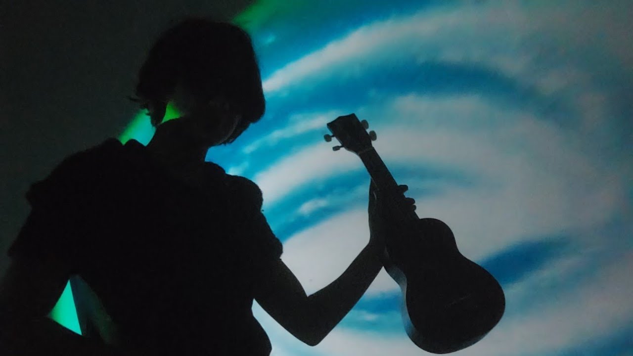 Meteor shower, cavetown cover! (raw cover) - YouTube