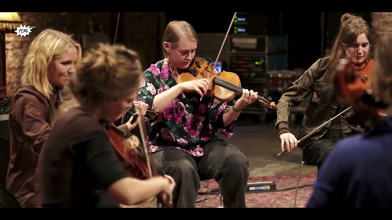 Crush String Collective *ೃ༄ Live at Peng Festival 2022 - YouTube