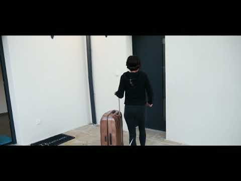 EMS est l’incitation à la contraction musculaire utilisant des impulsions électriques.