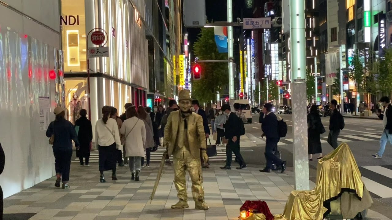 Funny Golden Statue Man In Ginza, Tokyo, Japan - YouTube