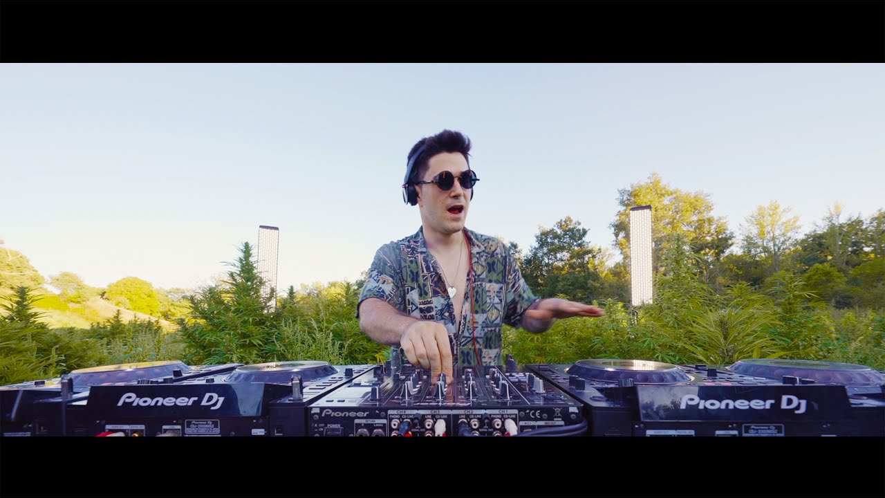 Jake Rello @ Live from CBD Plantation - YouTube