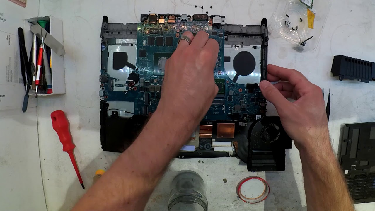 Alienware 13 r3 Thermal paste replacement - YouTube