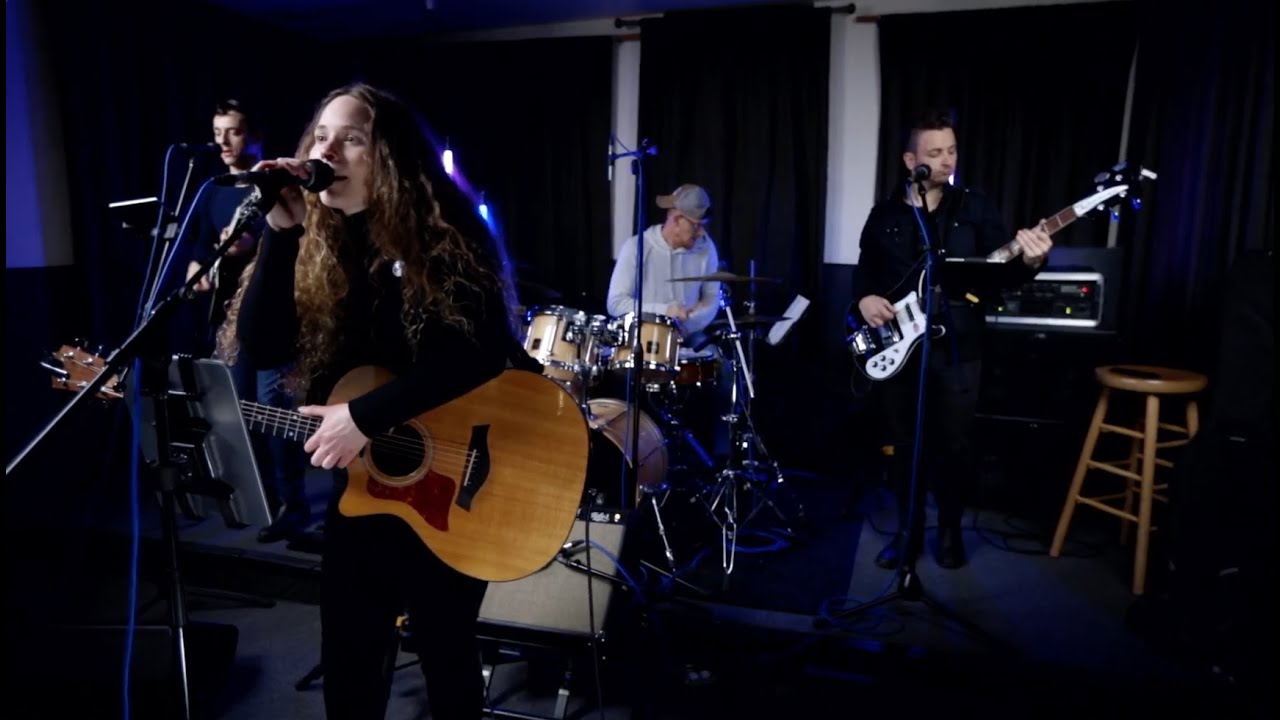 Tara Hack and Rebel Kicks perform "Juice" by Lizzo - YouTube