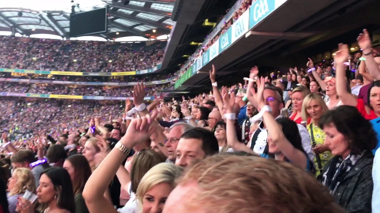 COLDPLAY LIVE AT CROKE PARK DUBLIN 08/07/17 PARADISE PLUS TIESTO REMIX ...