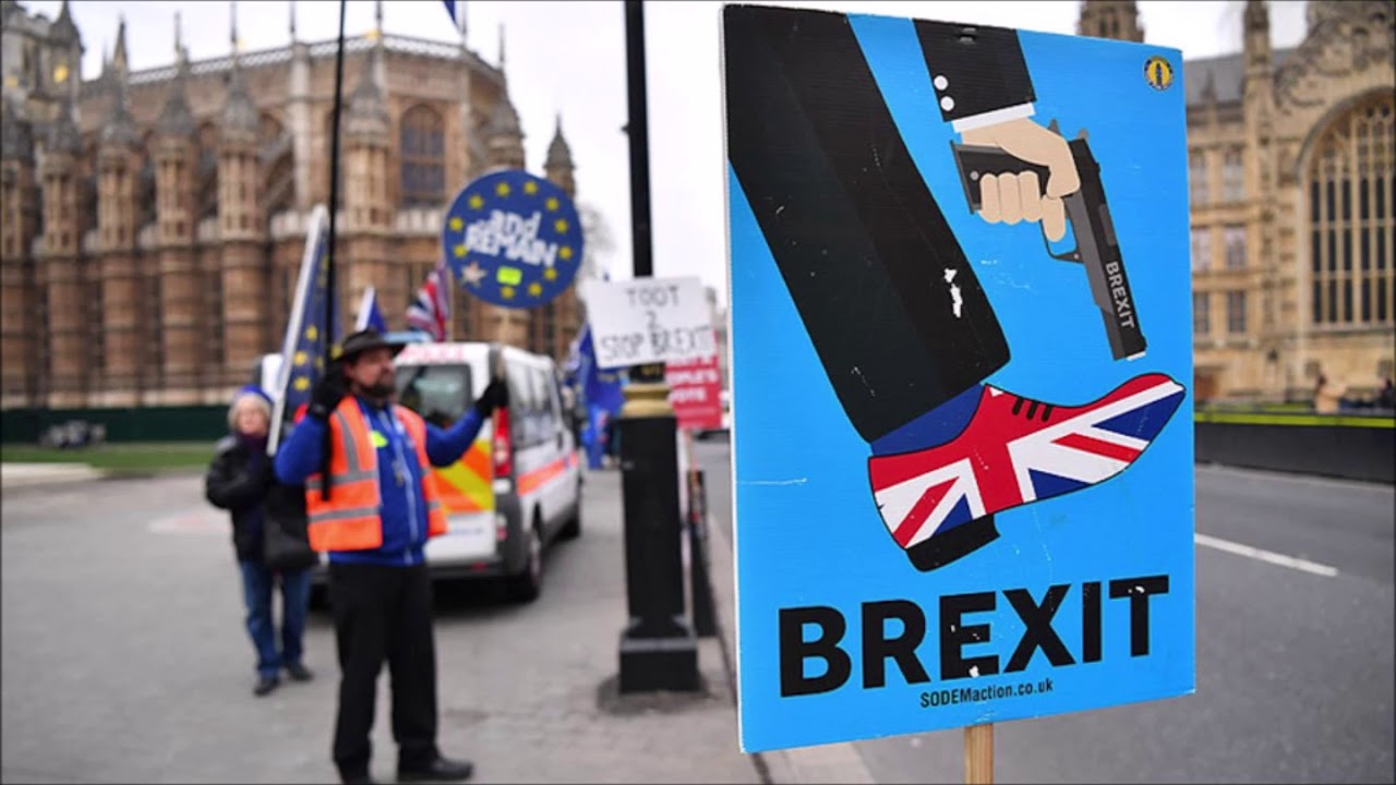 British people talking about Brexit. - YouTube