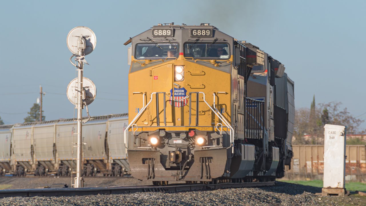 UP Grain Train for Turlock at Lathrop Diamond [4K, HD Sound] - YouTube