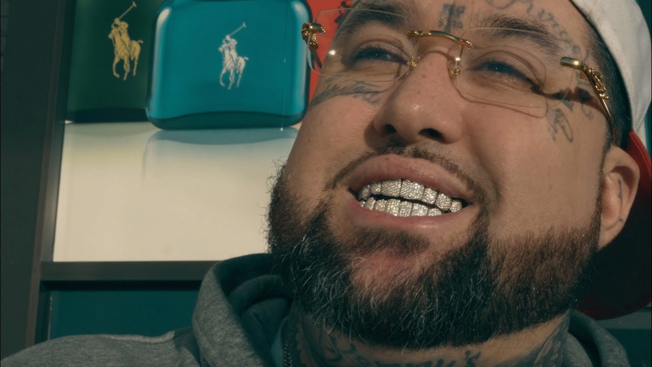 Lazie Locz - Thats Life (Official Video) - YouTube