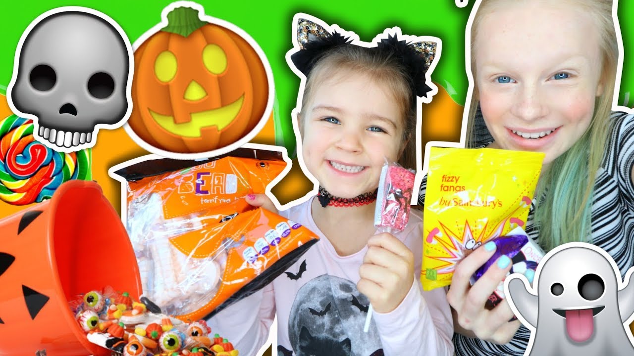 TRYING CRAZY HALLOWEEN CANDY | Fizz Sisters - YouTube