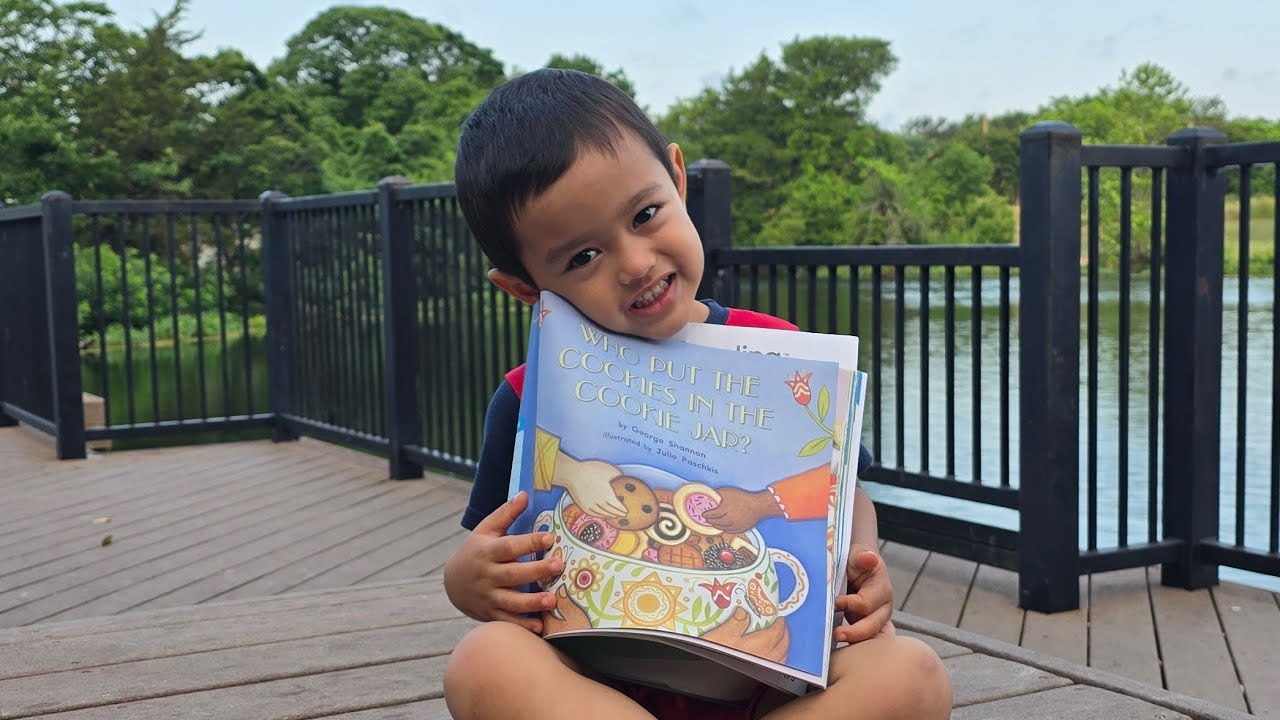 Reading with H! Who Put the Cookies in the Cookie Jar? - YouTube