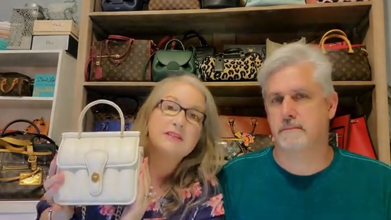 What Fits in a Coach Willis Top Handle 18 - YouTube