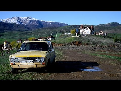 Viktor ve Fikret'in yaşamından Azerbaycan'da sıradışı bir göç hikayesi - life