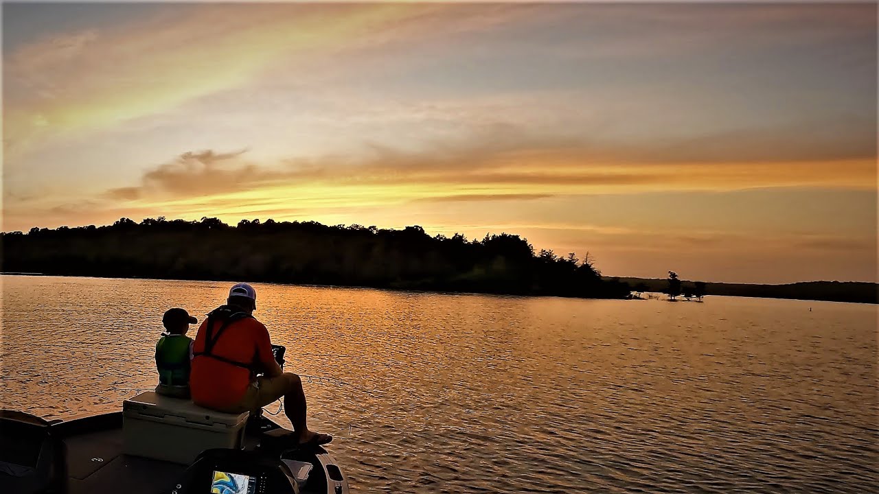 Summer Bass and Walleye on Bull Shoals Lake - YouTube