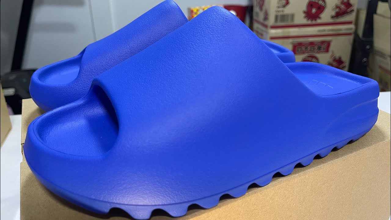 Unbox YEEZY SLIDE AZURE (Blue) - YouTube