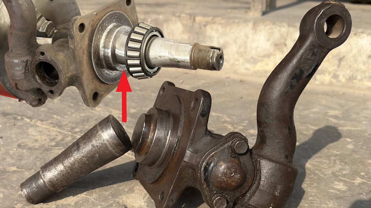 How Humble Mechanic very Bravely Repaired the Broken Front Wheel ...