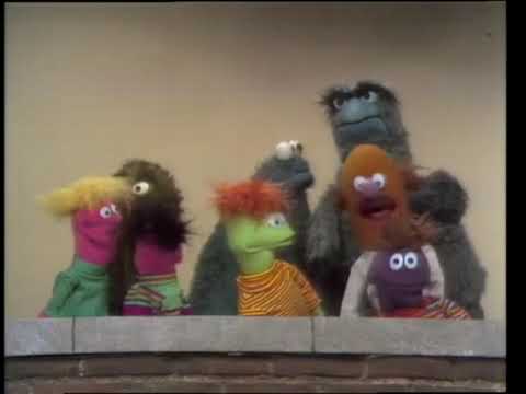 Sesame Street: Anything Muppets- Counting to 10 - YouTube