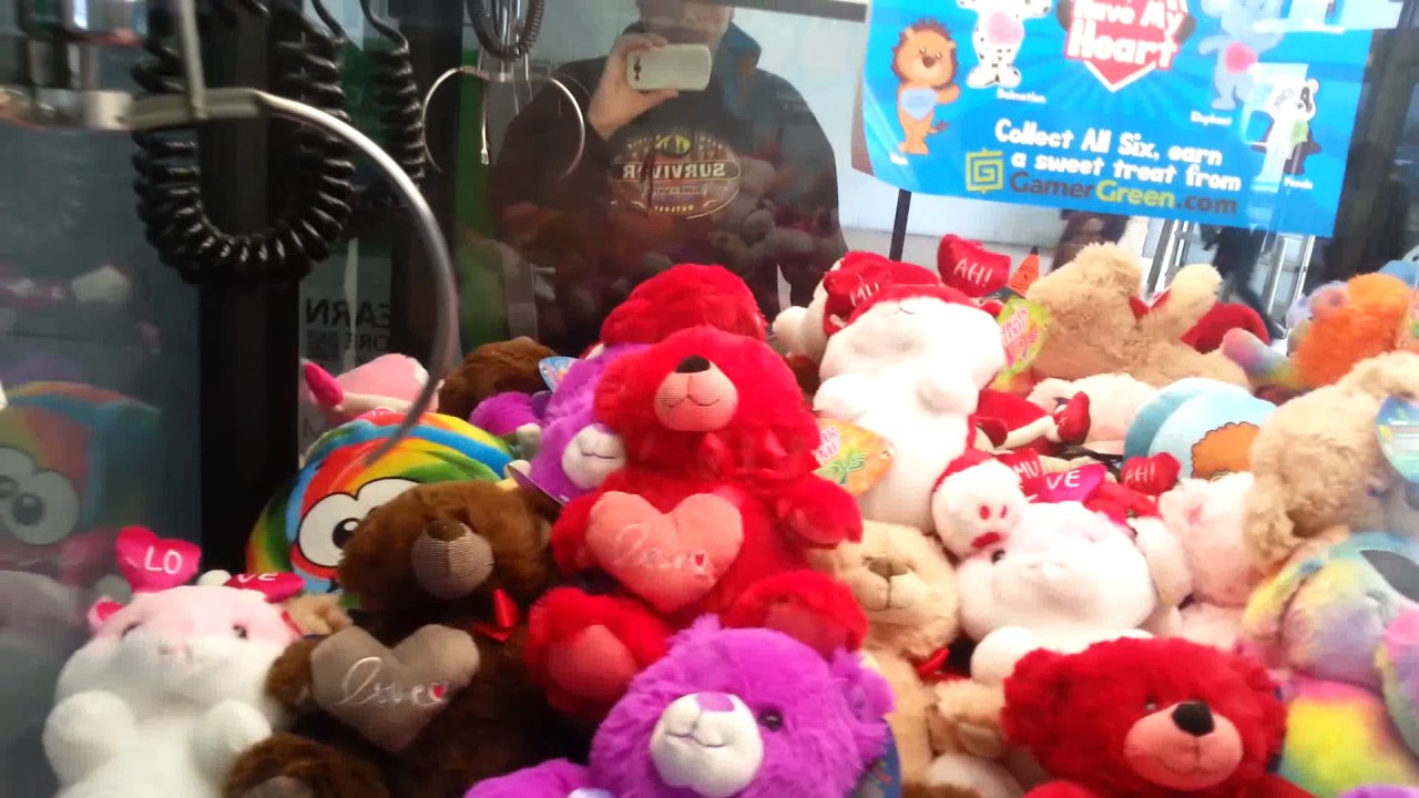 INSERT KISS EMOJI HERE - Claw Machine Wins! Skill Crane Winning ...