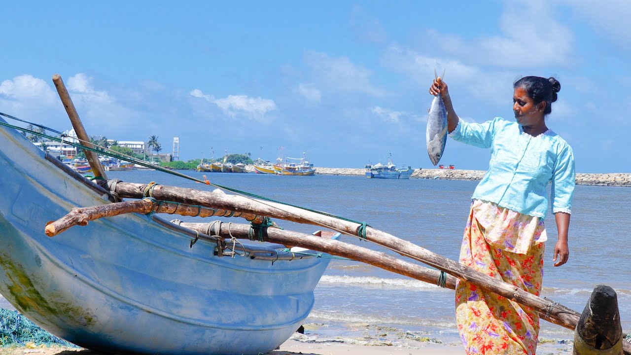 🐠මාළු ජාඩි 🐡Fish Jadi 🐠 Easy way to preserve fish/village fish curry ...