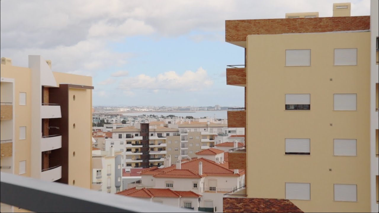 Stunning 2 bedroom penthouse with 75m2 terrace, parking and 35m2 ...